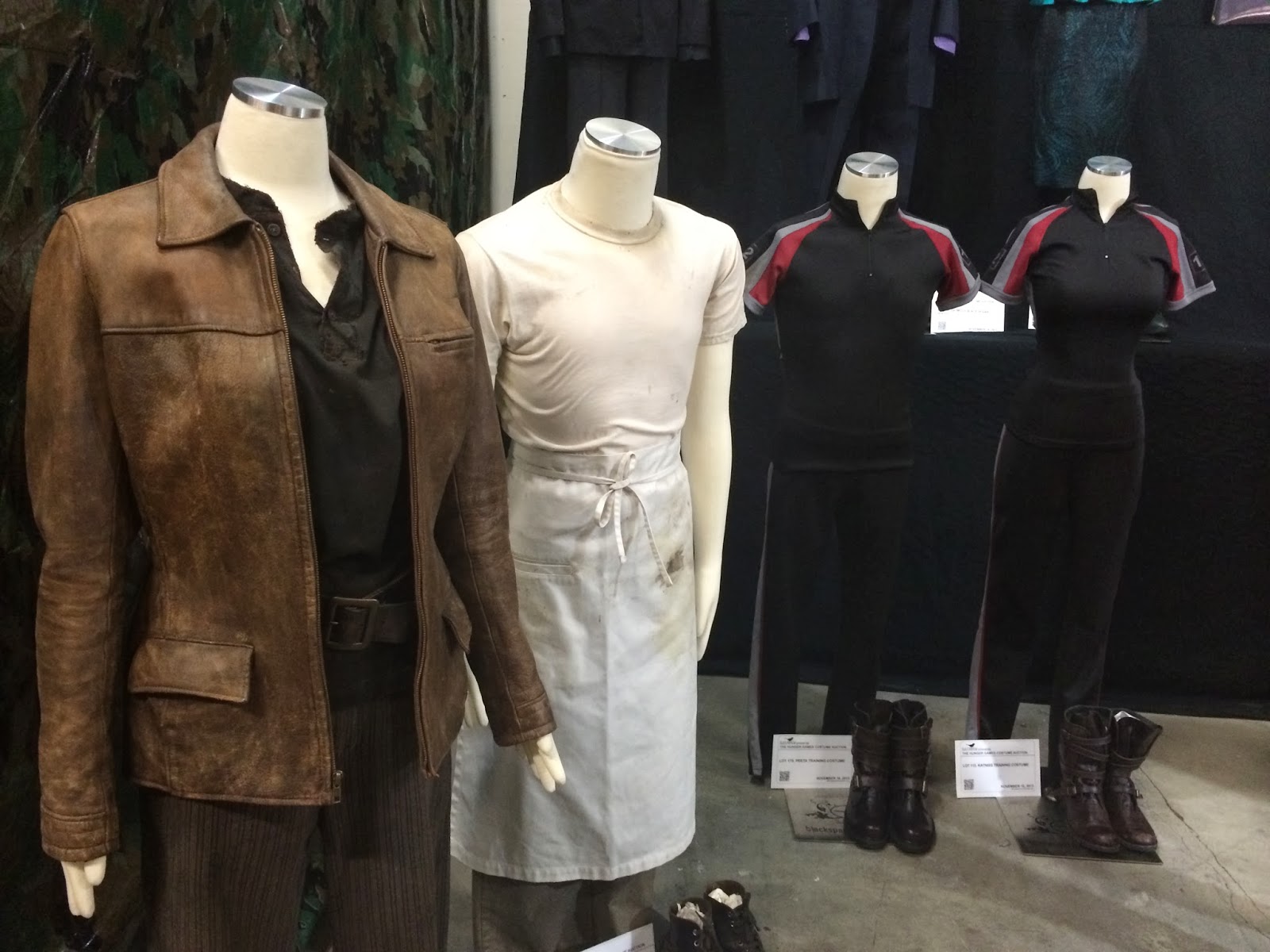 Welcome to District 12: LAST CALL FOR HUNGER GAMES AUCTION!!