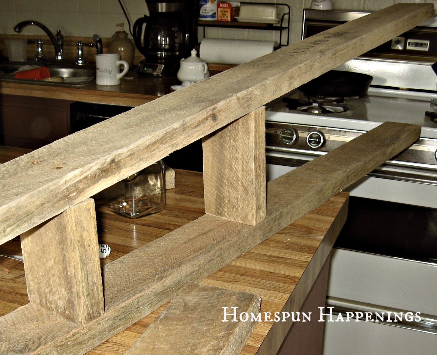 Homespun Happenings: Apple Ladders Made From Pallets