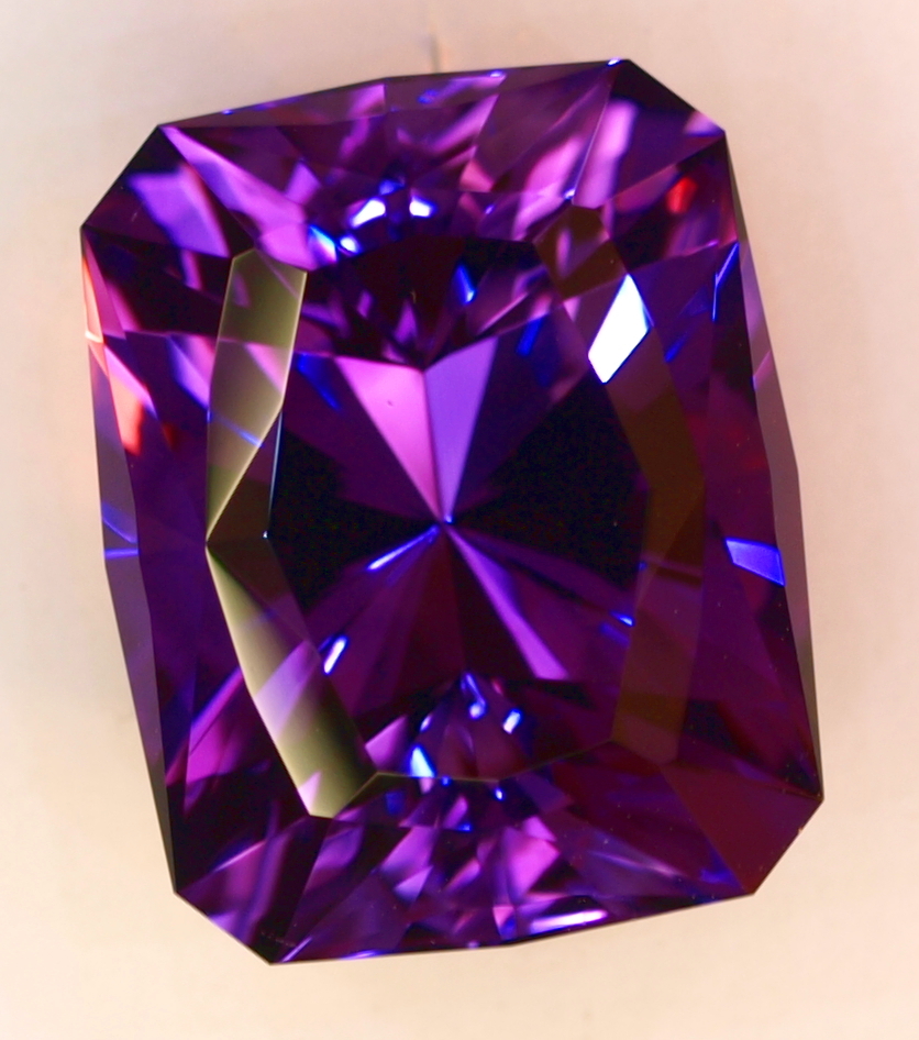 Batu Berharga atau Gem stones: Arti Amethyst atau Batu Kecubung