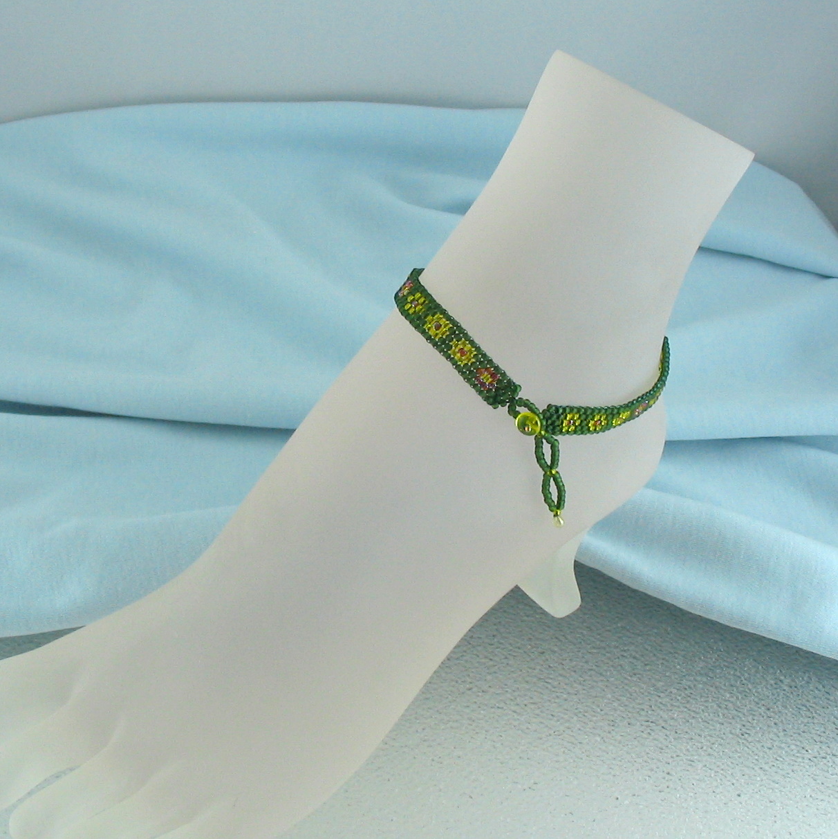 A Beader's Blog: How to Show Your Ankle