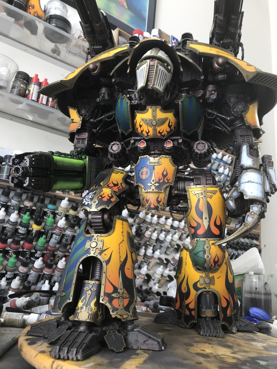 40k Hobby Blog: Warlord Titan: Paint Chipping + Torso Weapons