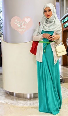 New Hijab Fashion: Hijab Friendly Prom Dresses