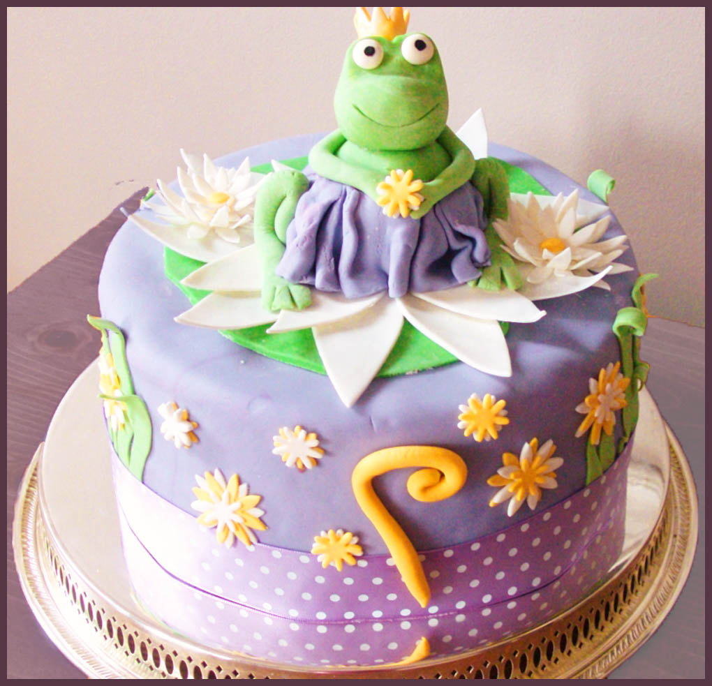 Frog Hopper Glen: Eighteen Frog-shaped Cakes: Leaping Loads of Fun!