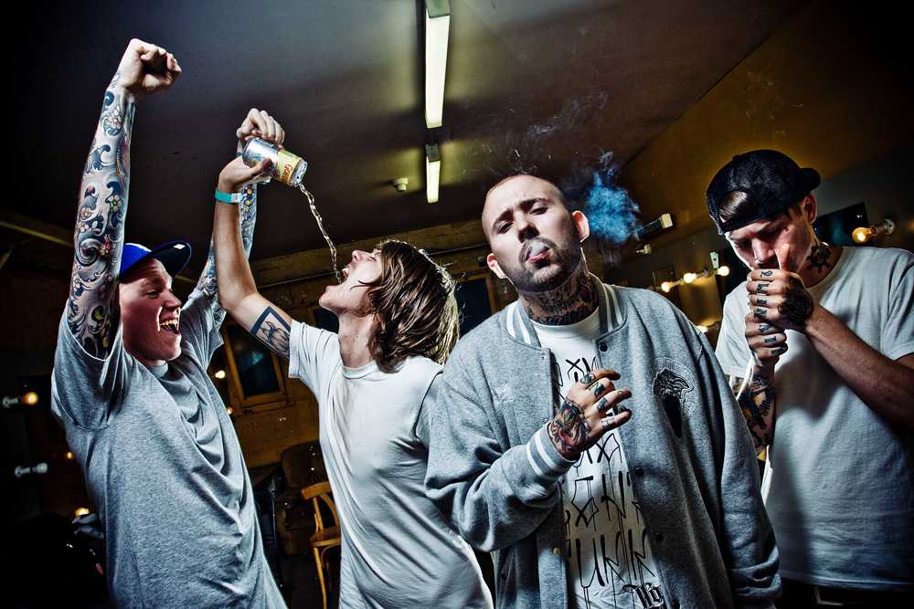 Rock Overload - Hard & Heavy Videos: DEEZ NUTS "Band Of Brothers" NUEVO ...