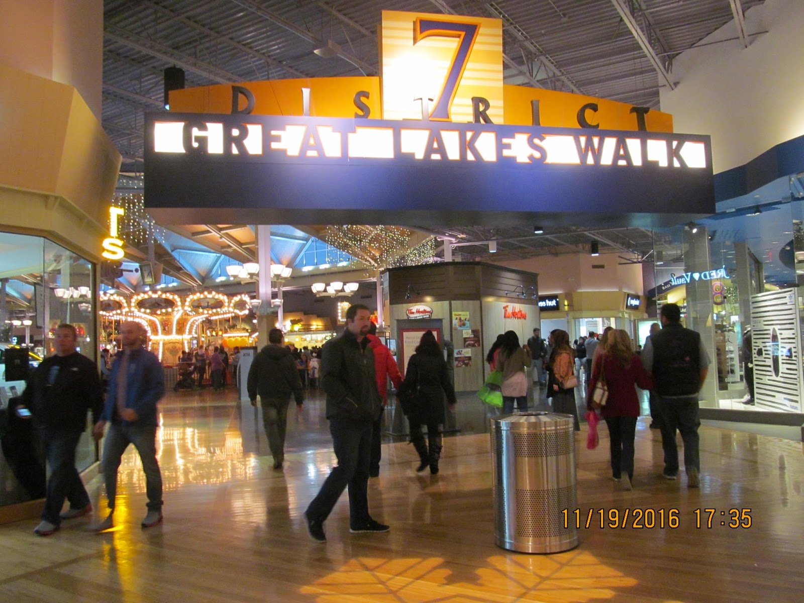 Trip to the Mall: Great Lakes Crossings Outlets- (Auburn Hills, Michigan)