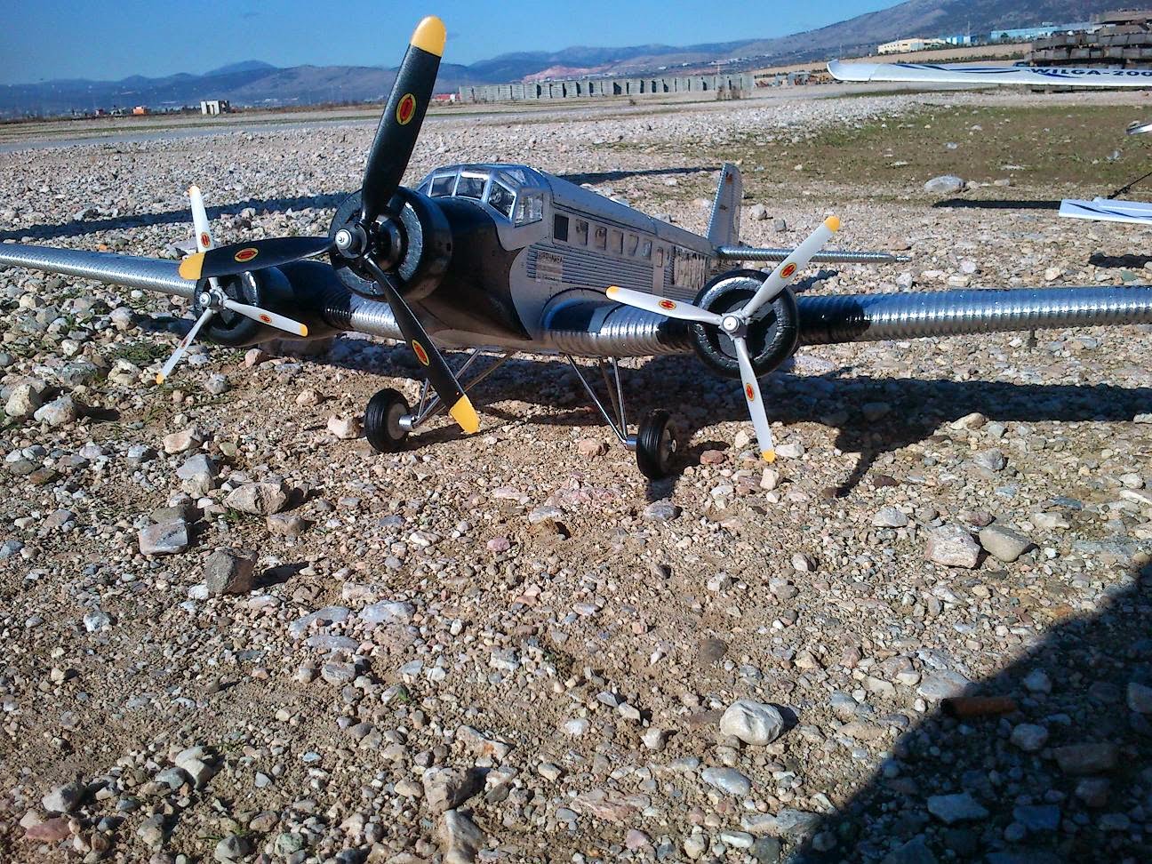 Models for us : My rc planes "JU-52 by Hobbyking" -crashed-
