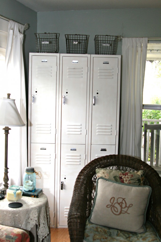 {Friday Favorites} Vintage Locker Goodness | Little House of Four ...