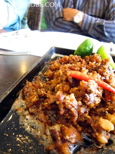 [i am a dekaphobic]: Savor Filipino Cuisine