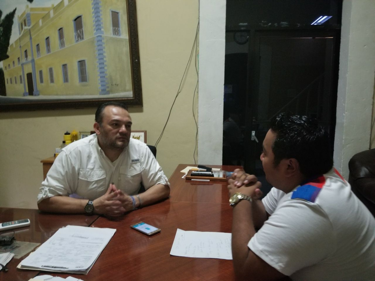 El Personaje de la Semana... Dr, Edwin Cruz, Director del Hospital ...