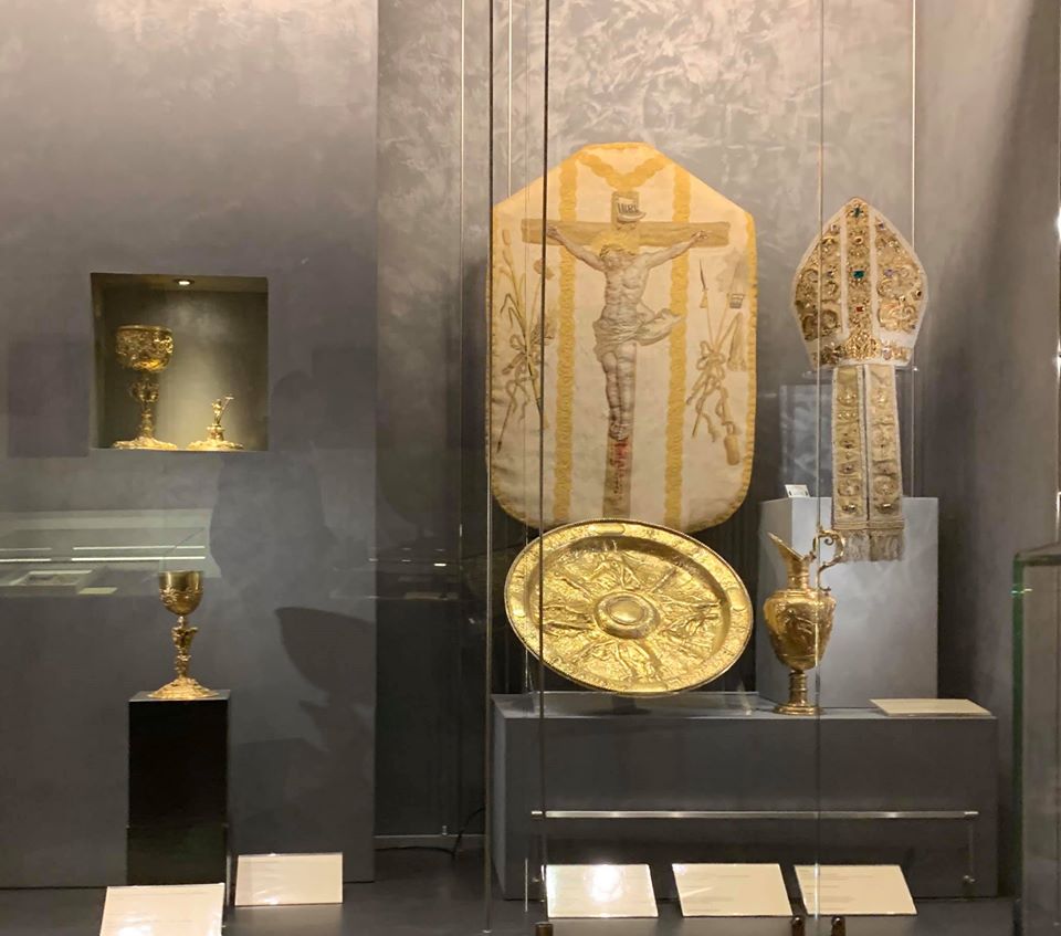 New Liturgical Movement: The Treasury of the Wawel Cathedral in Krakow