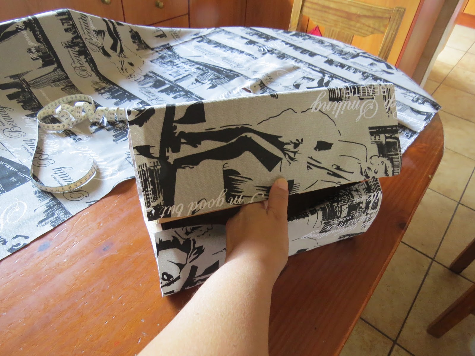 A Pretty Talent Blog: Covering A Shoe Box With An Attached Lid In Fabric