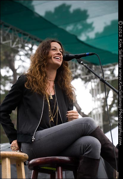 Kim Sallaway Photography Performances: Alanis Morrisette