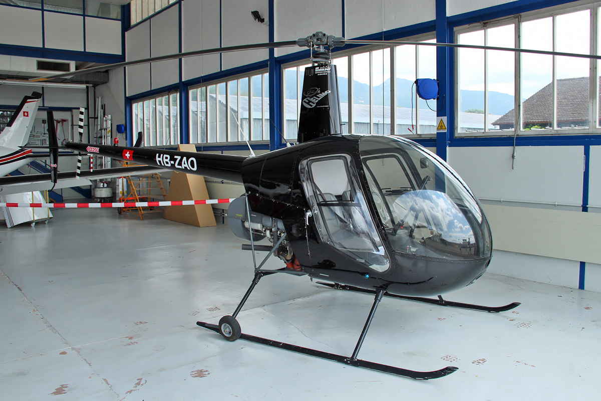 Eastwings: Robinson R22 Beta II * Helimo c/s * HB-ZAO