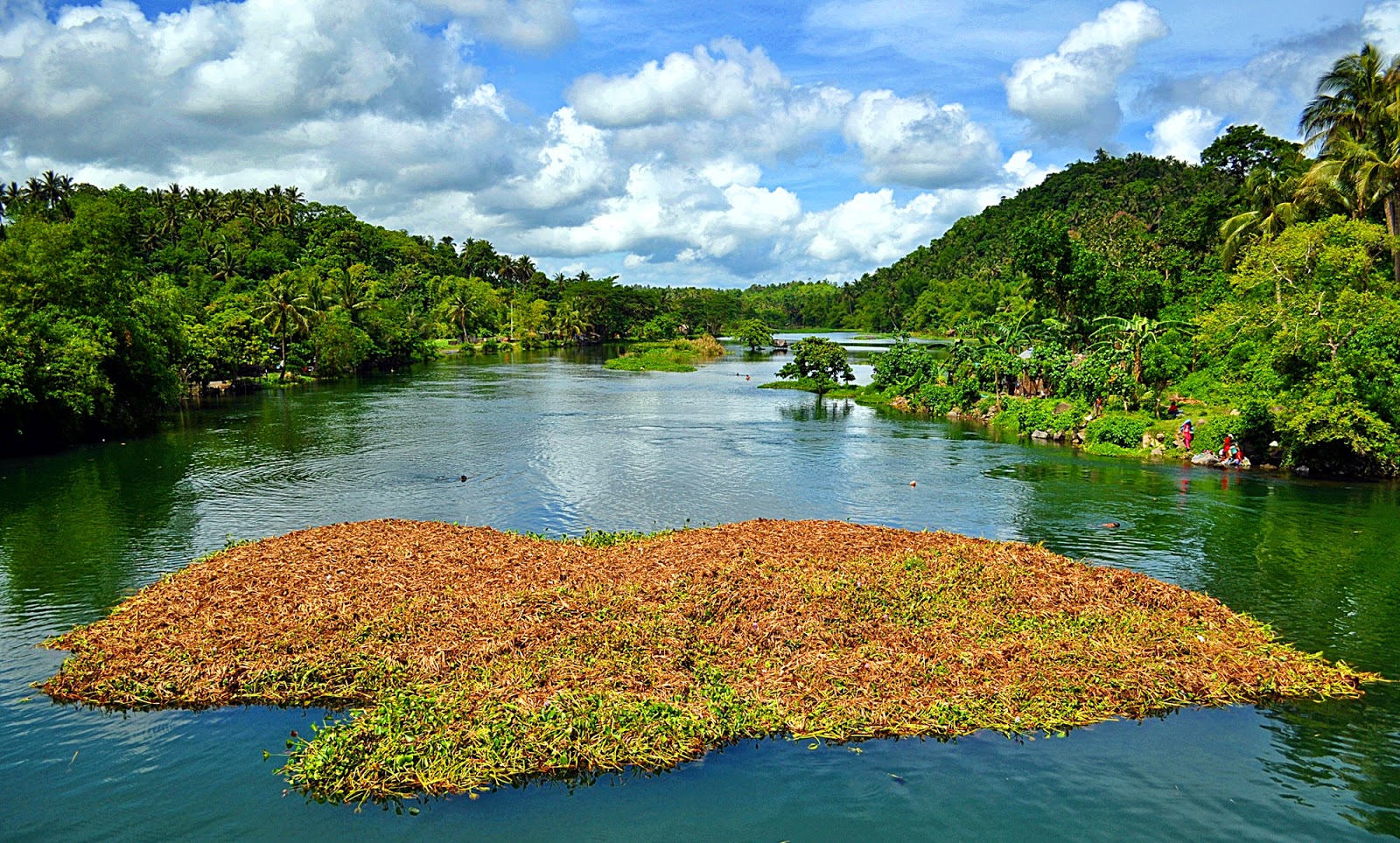 Choc-Nut Wrapper: Lake Buhi Resort - Iriga City