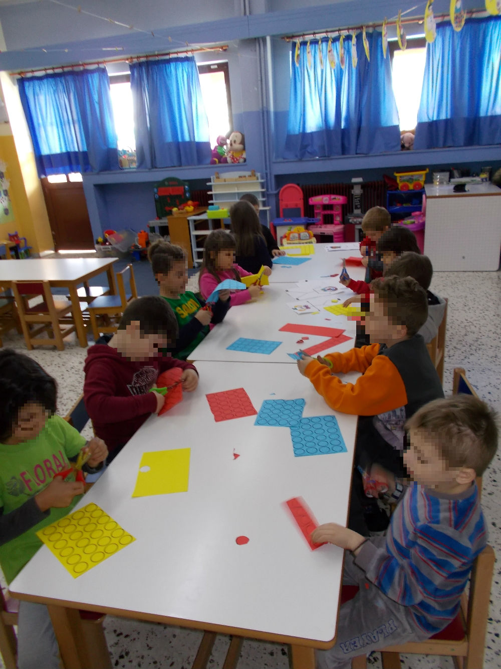 5o & 7o ΝΗΠΙΑΓΩΓΕΙΑ ΤΥΡΝΑΒΟΥ: " Το καπέλο και τη μάσκα μου φορώ...και ...