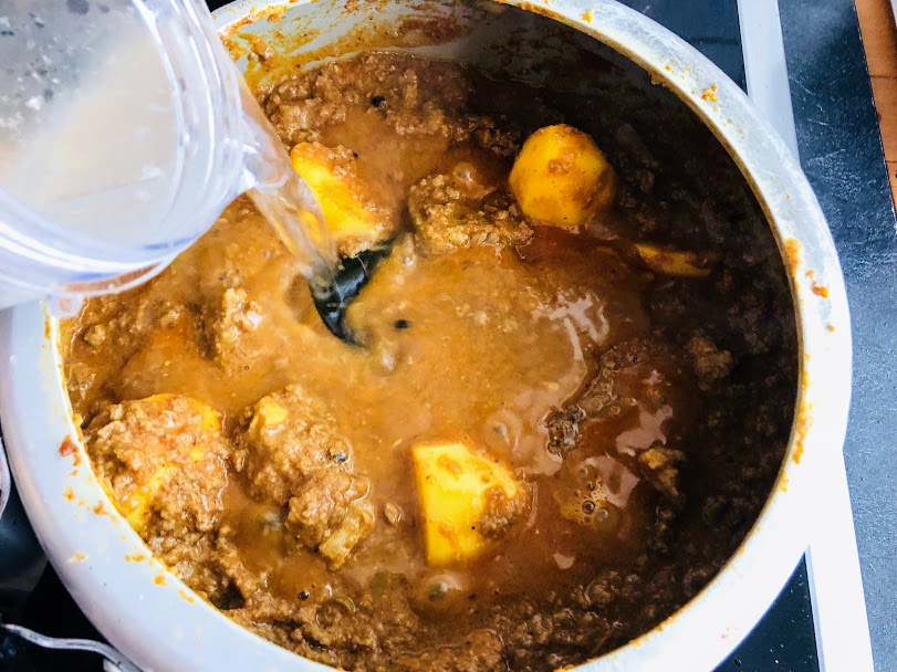 Mutton Rara ( Mutton pieces cooked in minced mutton gravy )