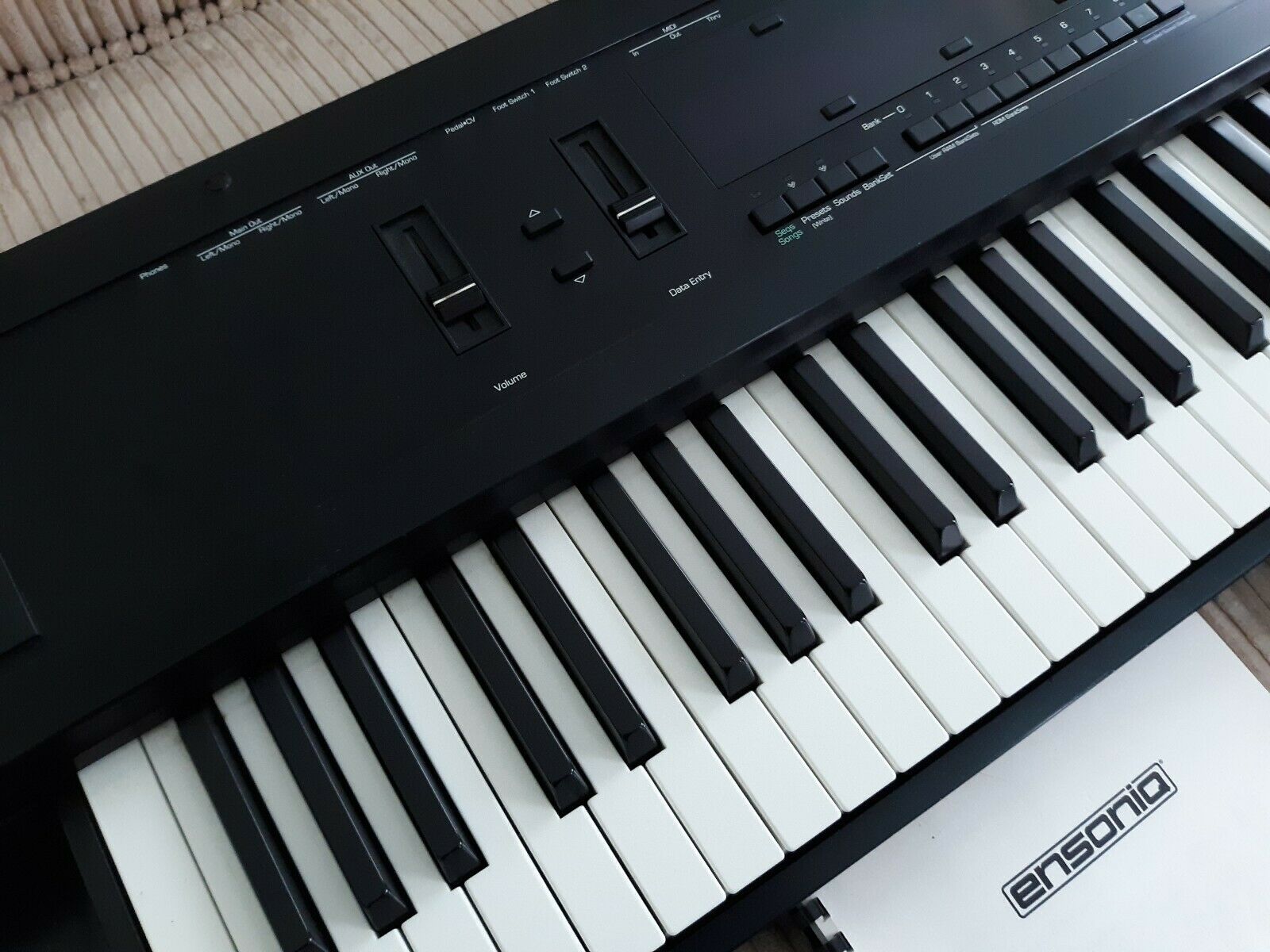 MATRIXSYNTH: Ensoniq TS-12 Performance/Composition Synthesizer