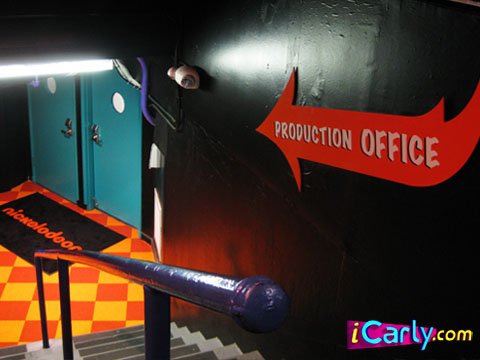 Behind The Scenes Photographs Of Nickelodeon On Sunset And iCarly