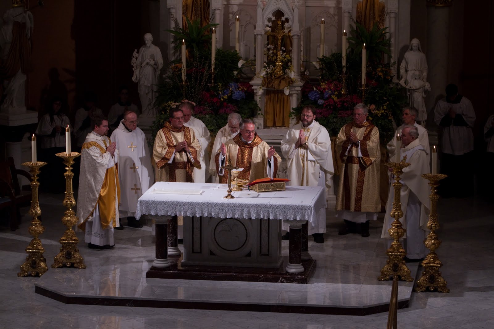 southern orders: THE BEAUTY OF THE MASS IN BOTH FORMS