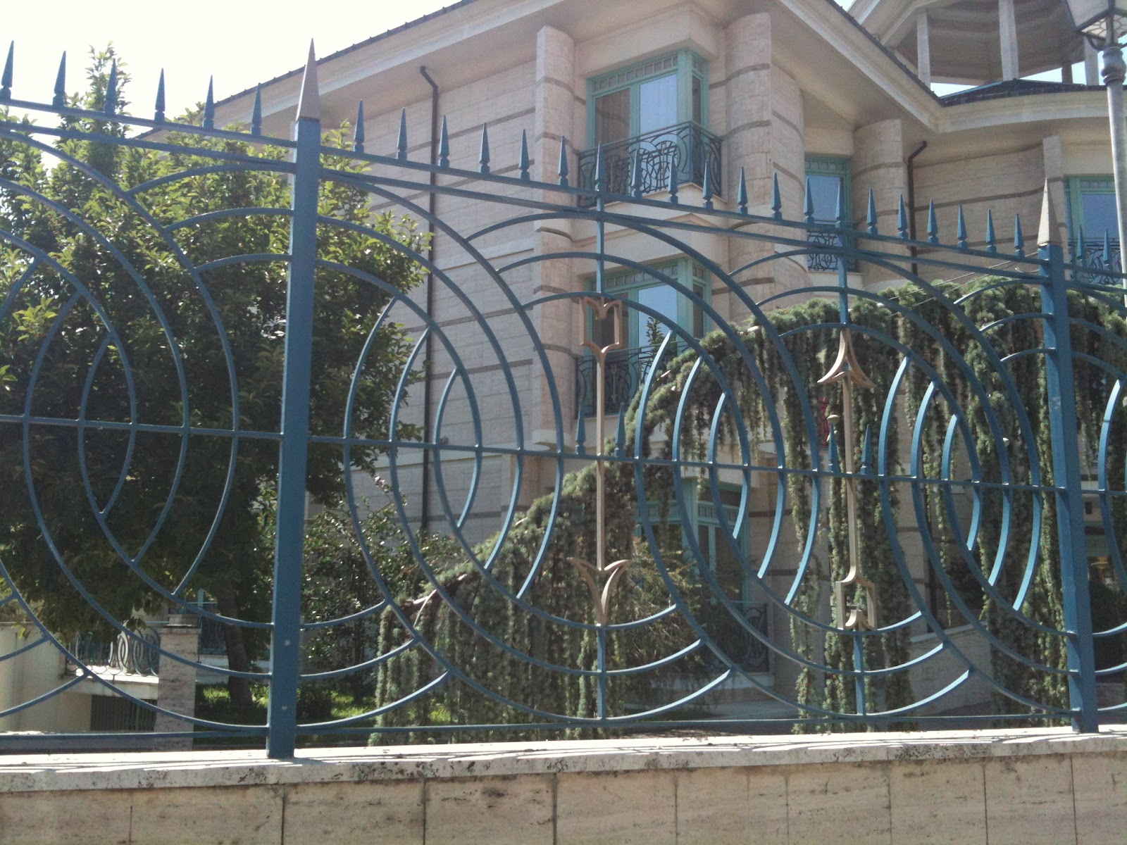 The Great Italian Adventure: Iron fences and railings of Italy - Part 1