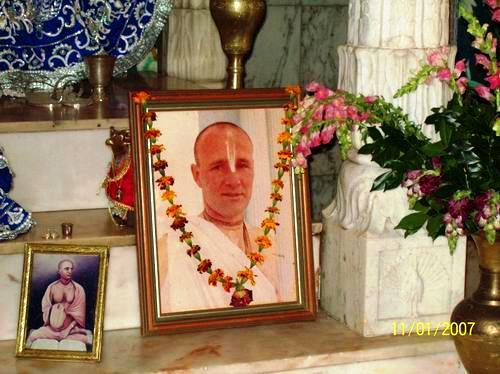 Sri Nrsimhadevadas: Sri Jayananda Thakur (1939-1977), por Visuddha ...