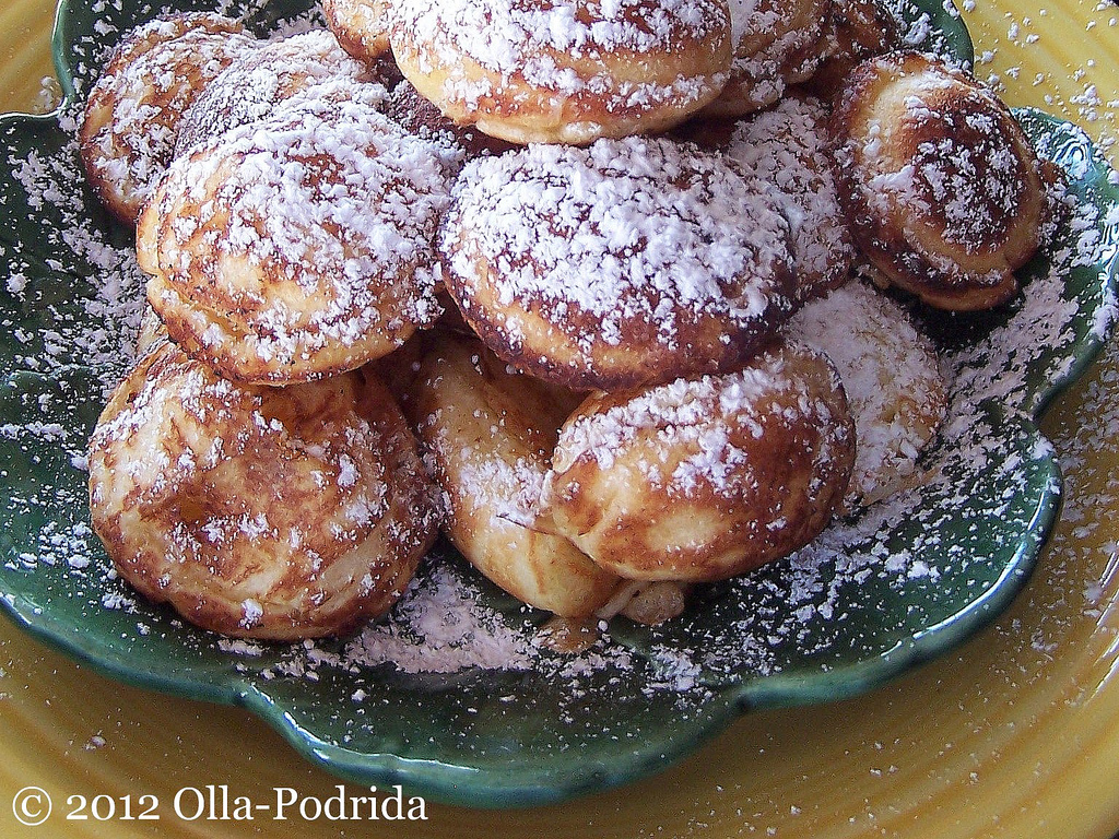 Olla-Podrida: Quick and Easy Lemon-Filled Ebelskivers