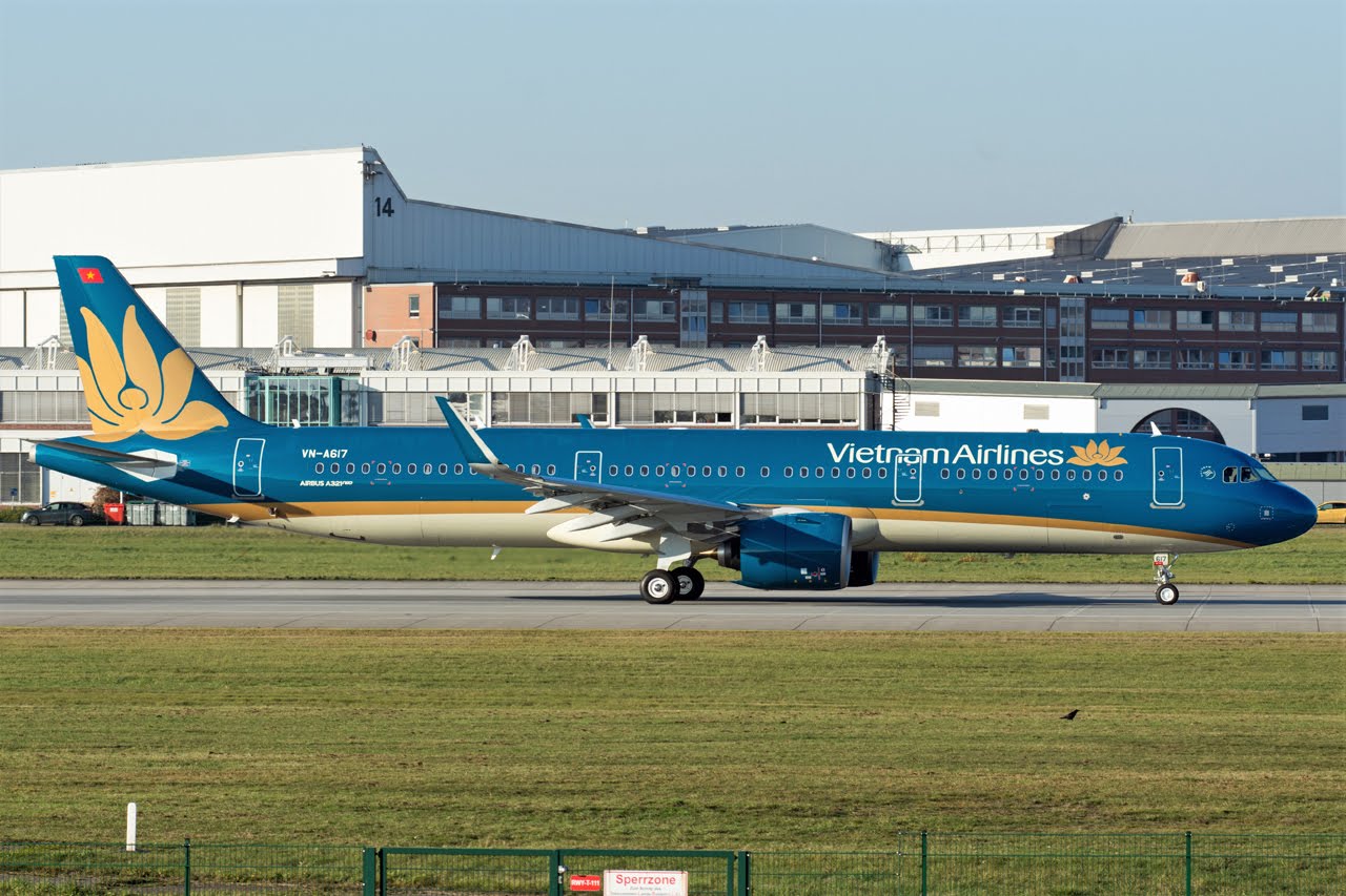 Airbus Hamburg Finkenwerder News: A321-272N, Vietnam Airlines, VN-A617 ...