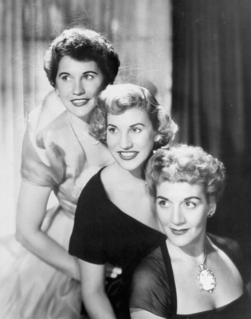 America’s Wartime Sweethearts: 25 Fascinating Vintage Photos of the ...