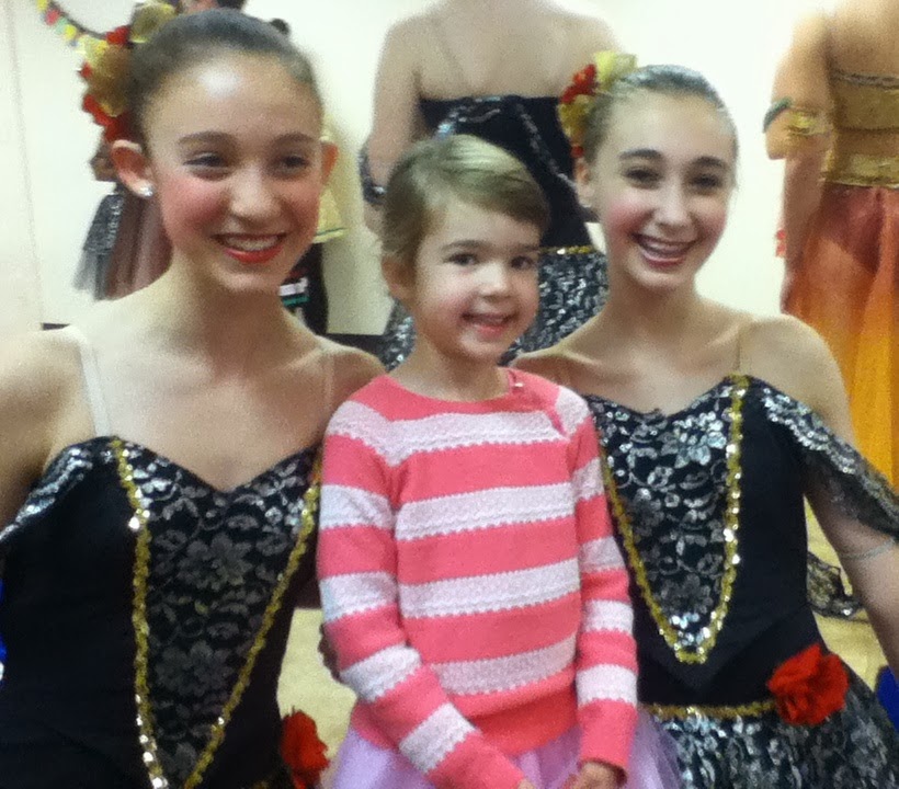 Piper Loves the Library: How to "holiday" at the Library!