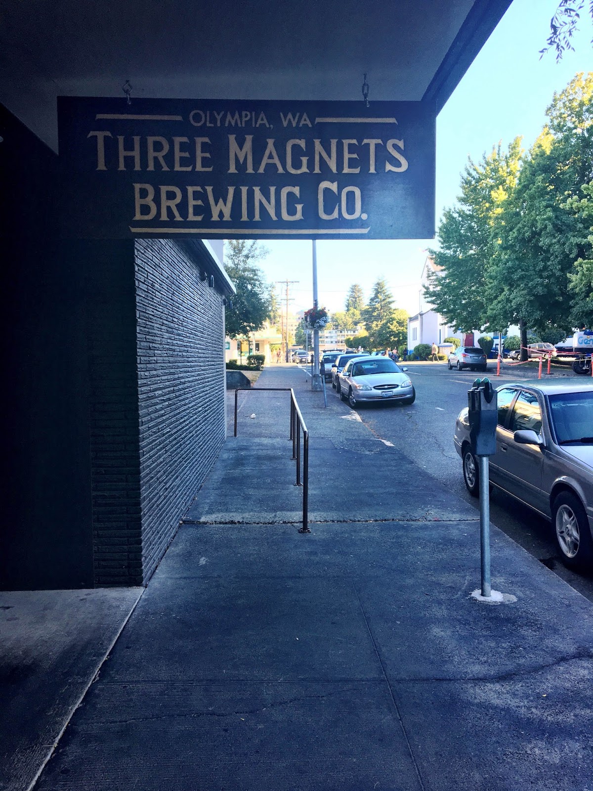 A Hoppy Medium: Three Magnets Brewing Co. | Olympia, Washington