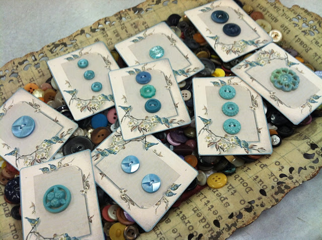 Pollyanna Reinvents: Displaying Buttons Pollyanna Reinvents: Displaying Buttons
