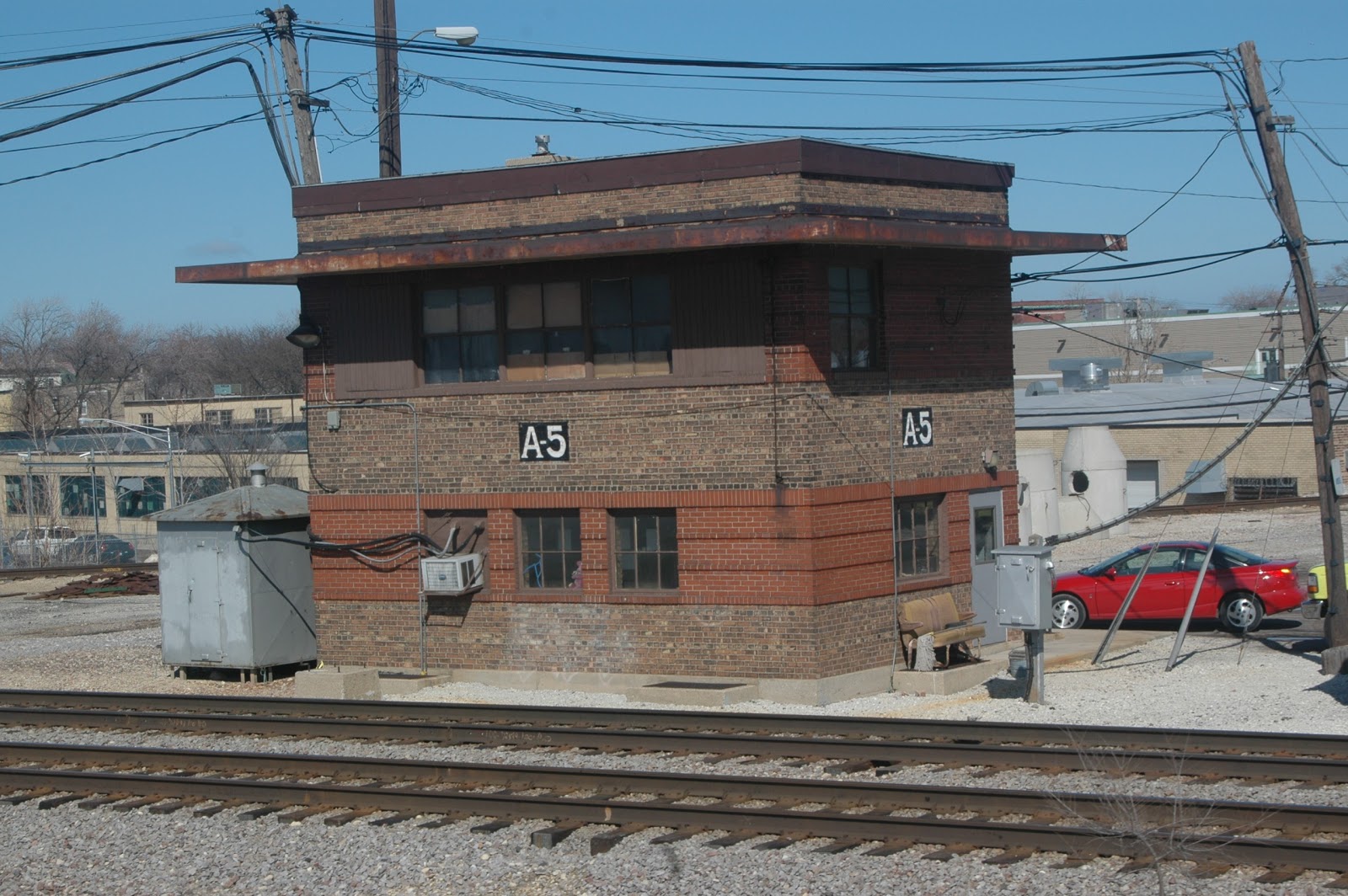 The Position Light: PHOTOS: METRA TOWER A-5 (Pacific Junction)