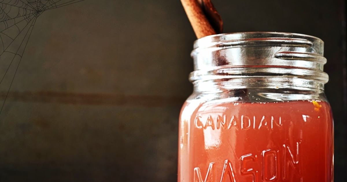 Spooky cider (apple, orange & pomegranate)
