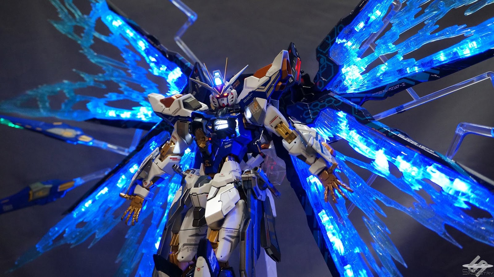 Custom Build: DM 1/100 Strike Freedom Gundam Ver. MB + LED