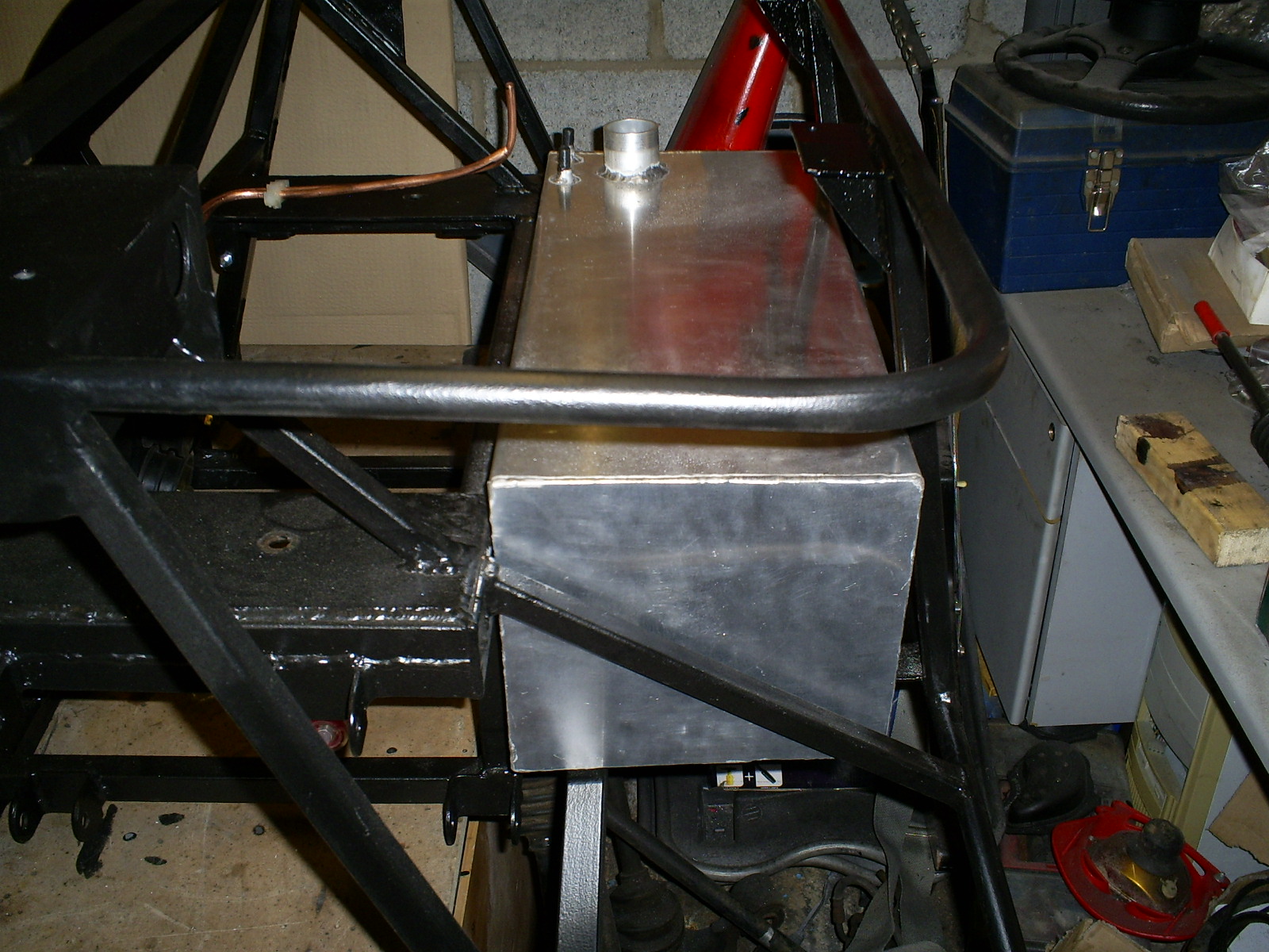 MX5 Haynes Roadster: Fuel Tank