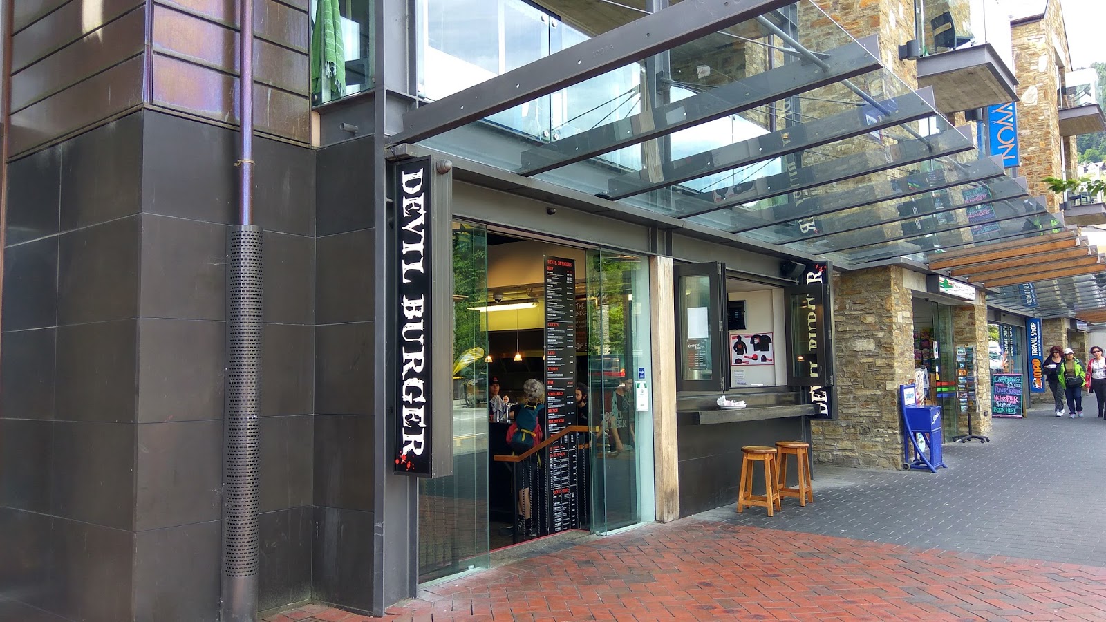 It's About Food!!: Devil Burger @ Queenstown