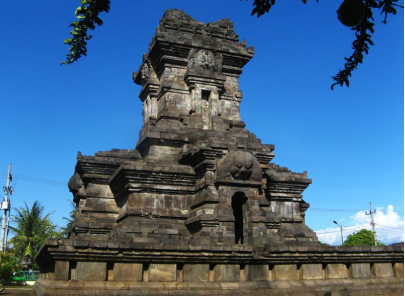 INDONESIAN STORIES: CANDI SINGASARI KINGDOM