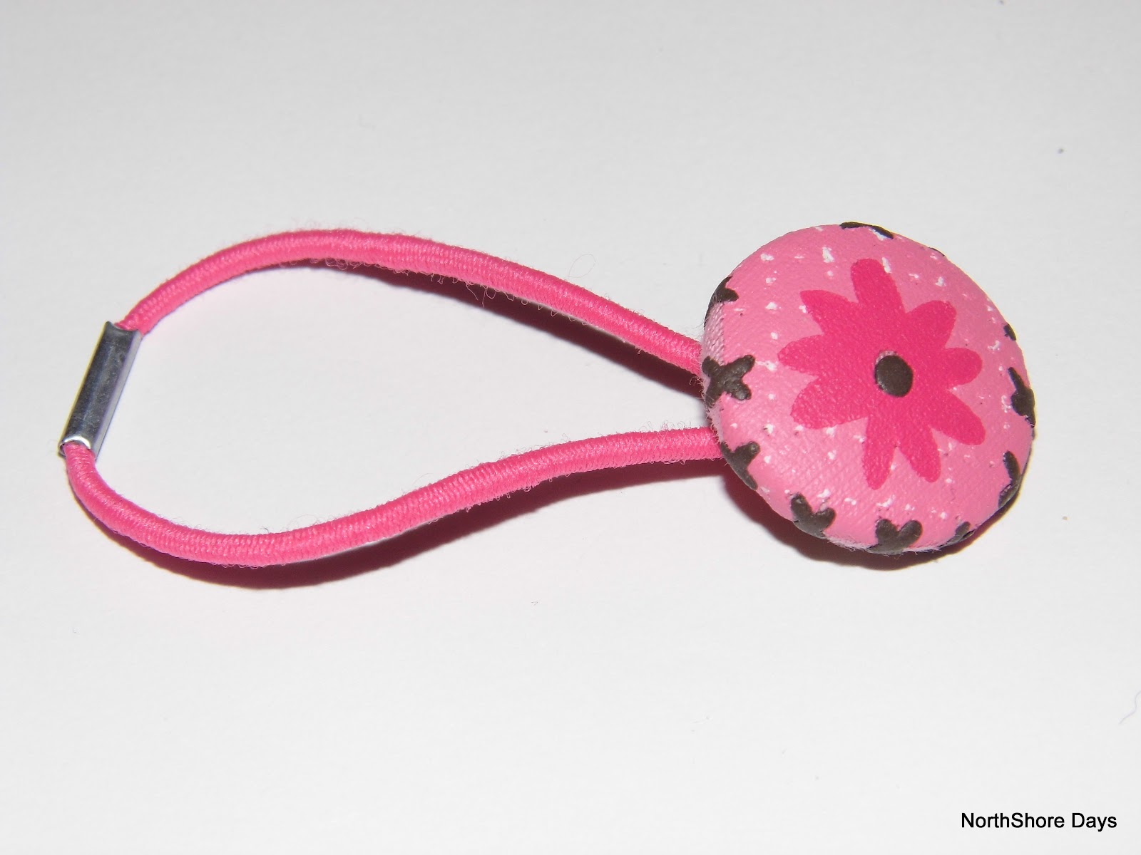 NorthShore Days.....: Button Hair Ties