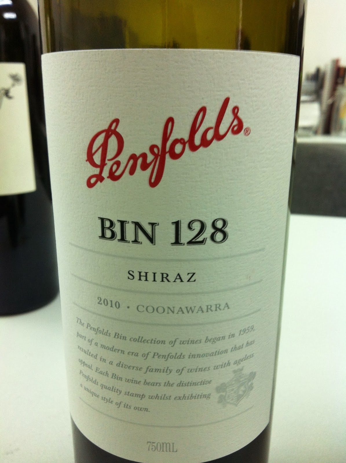 Red Wine World: Penfolds BIN 128 Shiraz 2010