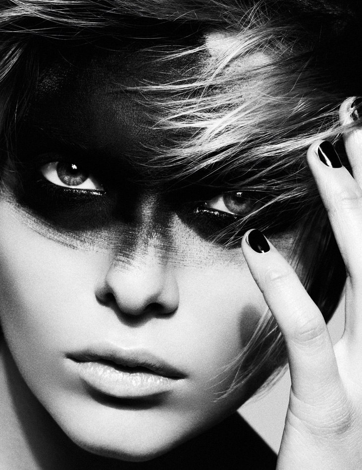 Intense face shot | Luvtolook | Virtual Styling