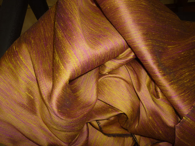 La Ruta de la Seda: SEDAS MODA