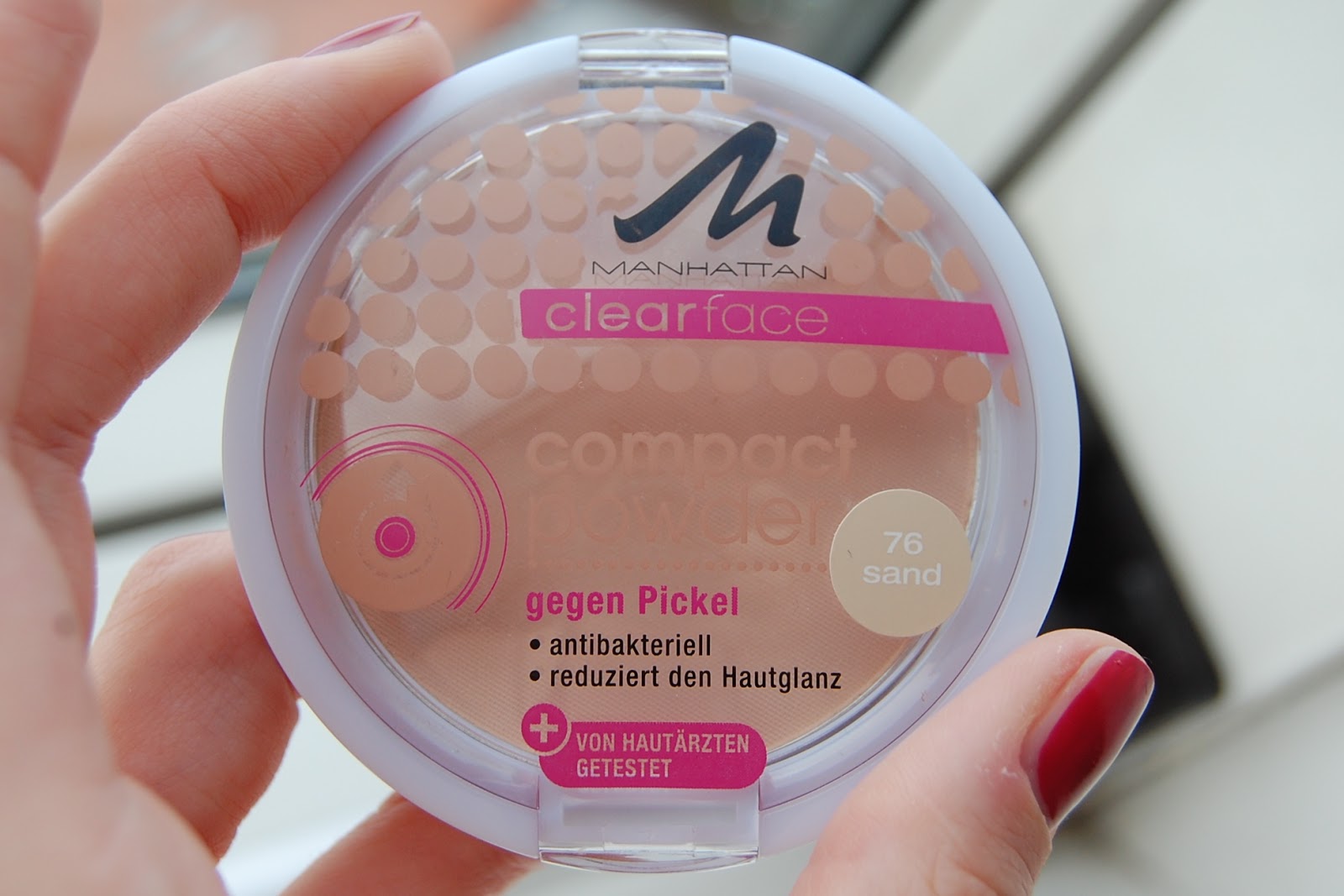 MeinLiebstes: MAC Blot Powder Pressed vs. Manhattan Clearface Compact Power