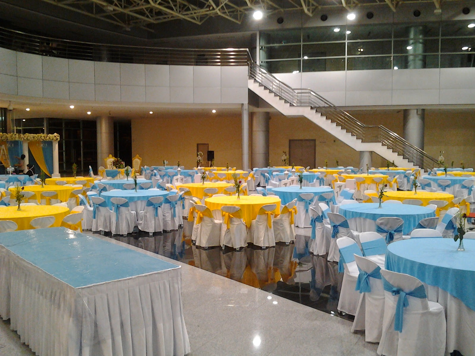 citarasa d'seroja: MEJA MAKAN TETAMU VIP