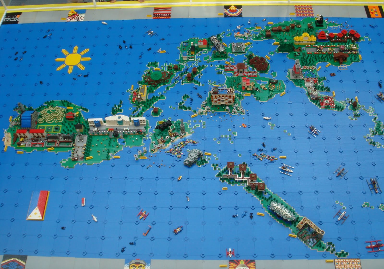 Honey's Home & Leisure: The Grand "LEGO PILIPINAS, TARA NA!