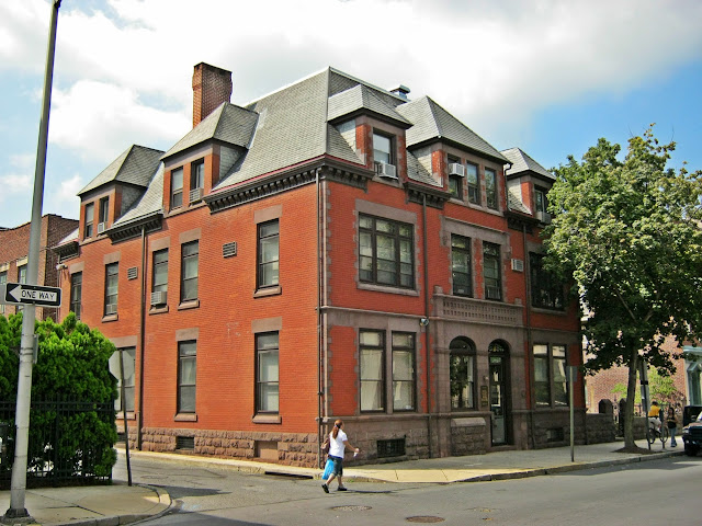 Reading, PA: Can you believe THIS is the poorest city in America ...