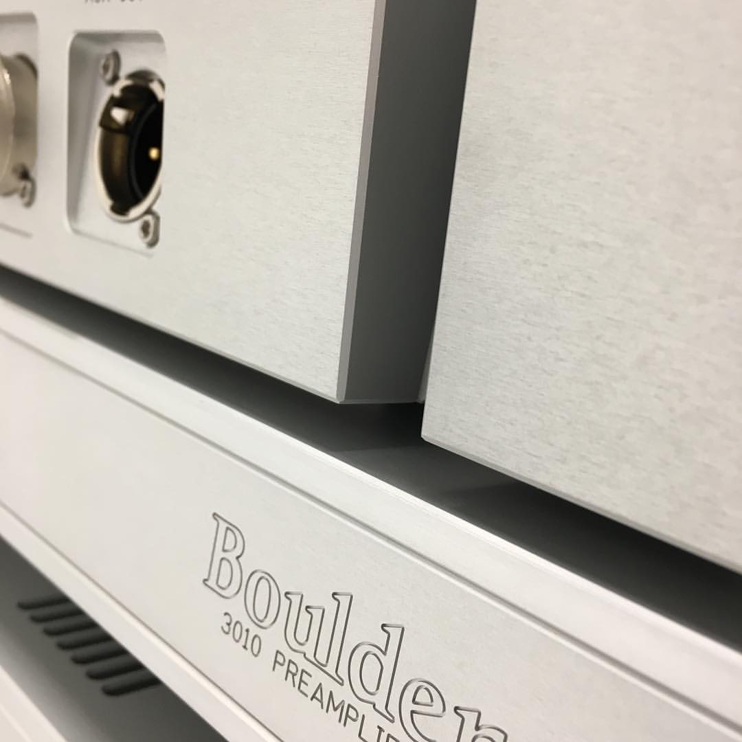 BOULDER AMPLIFIERS 3010 PREAMPLIFIER NEW – M & S | Ultimate High-Fidelity