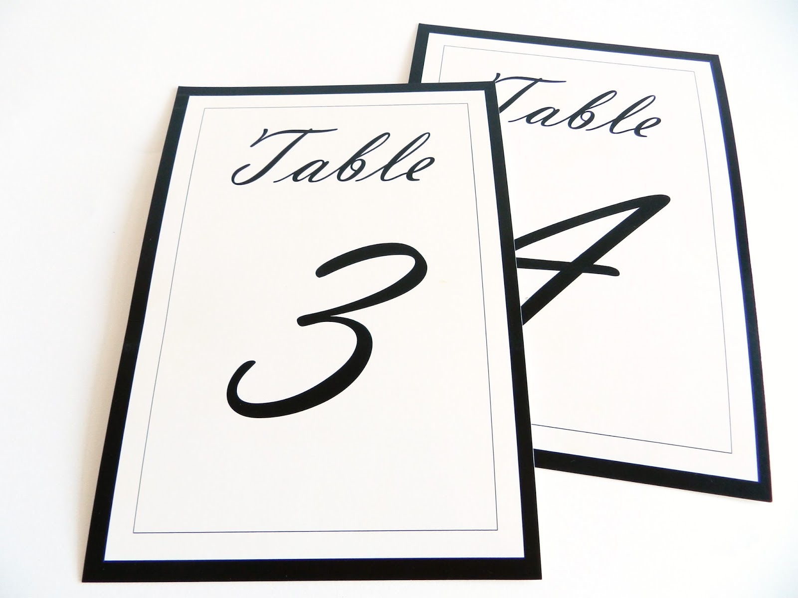 Table numbers - elegant black and white, flat or tent | Funky Box Studio