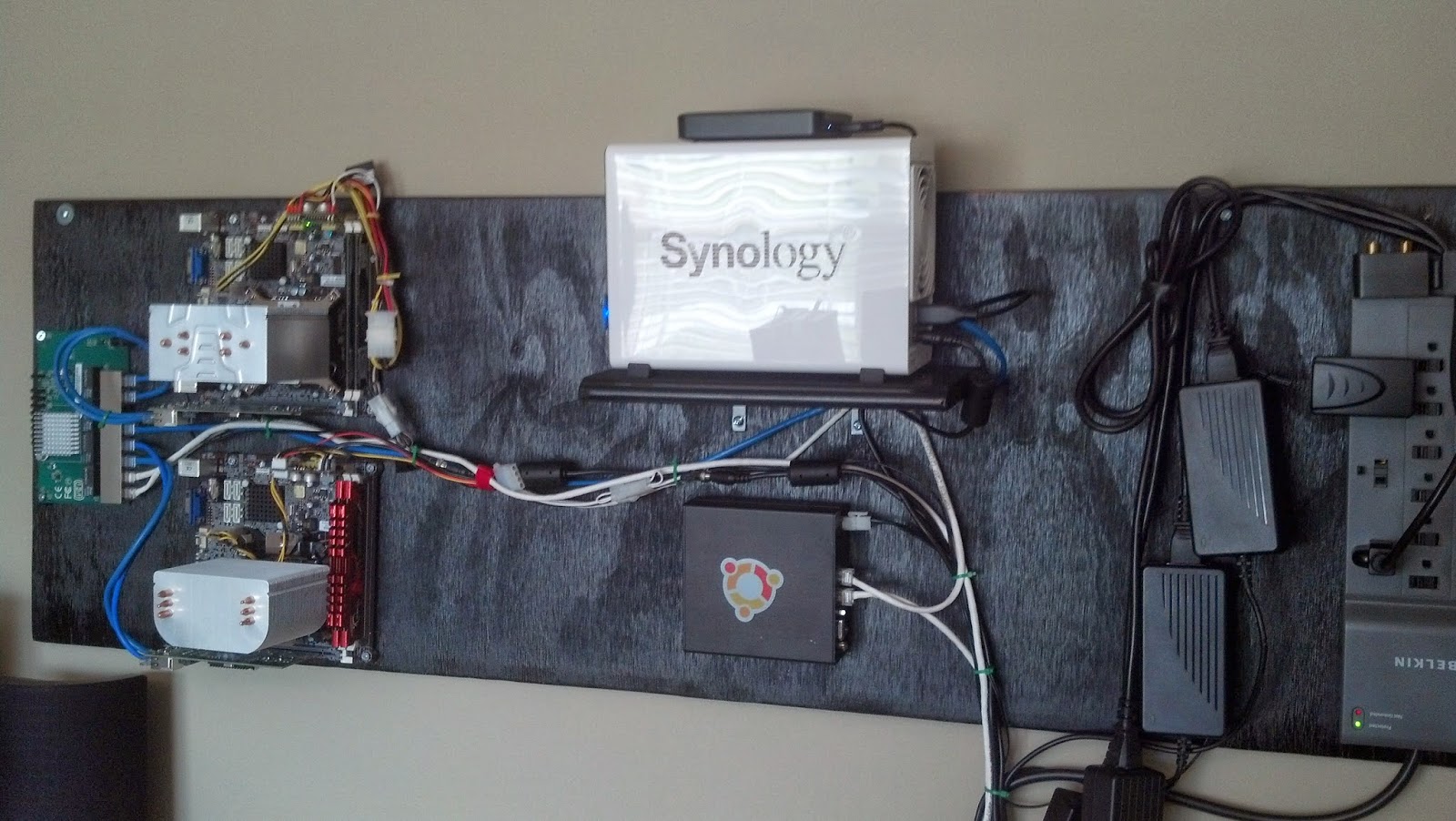 Chuck's Cool Reviews and Info: Affordable wall mount ESX 5.5 Cluster