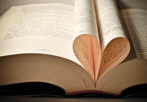 Insomnia Reviews: Literary Love Quotes - Happy Valentines Day!