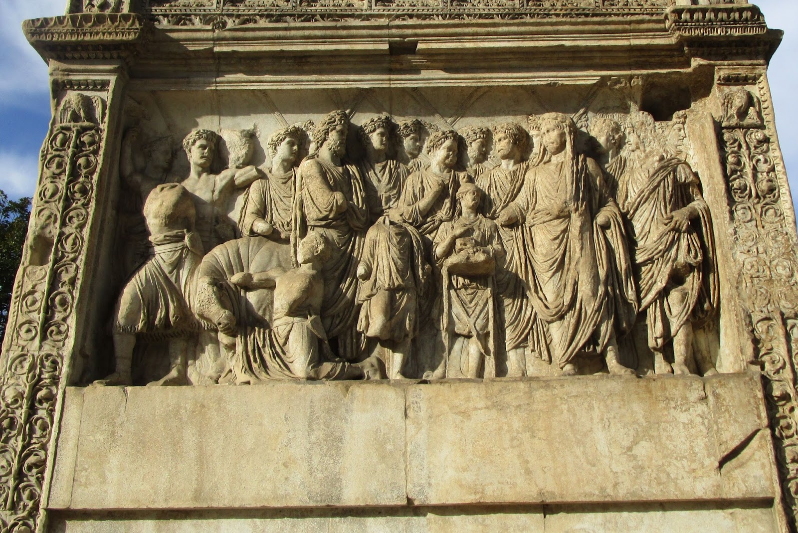 Bisanzio: L'arco di Traiano, Benevento